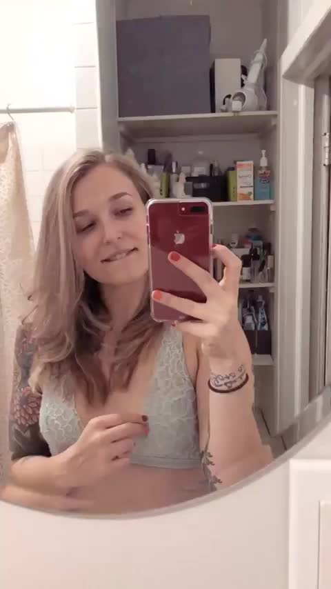 Blink and you'll miss it | Scrolller