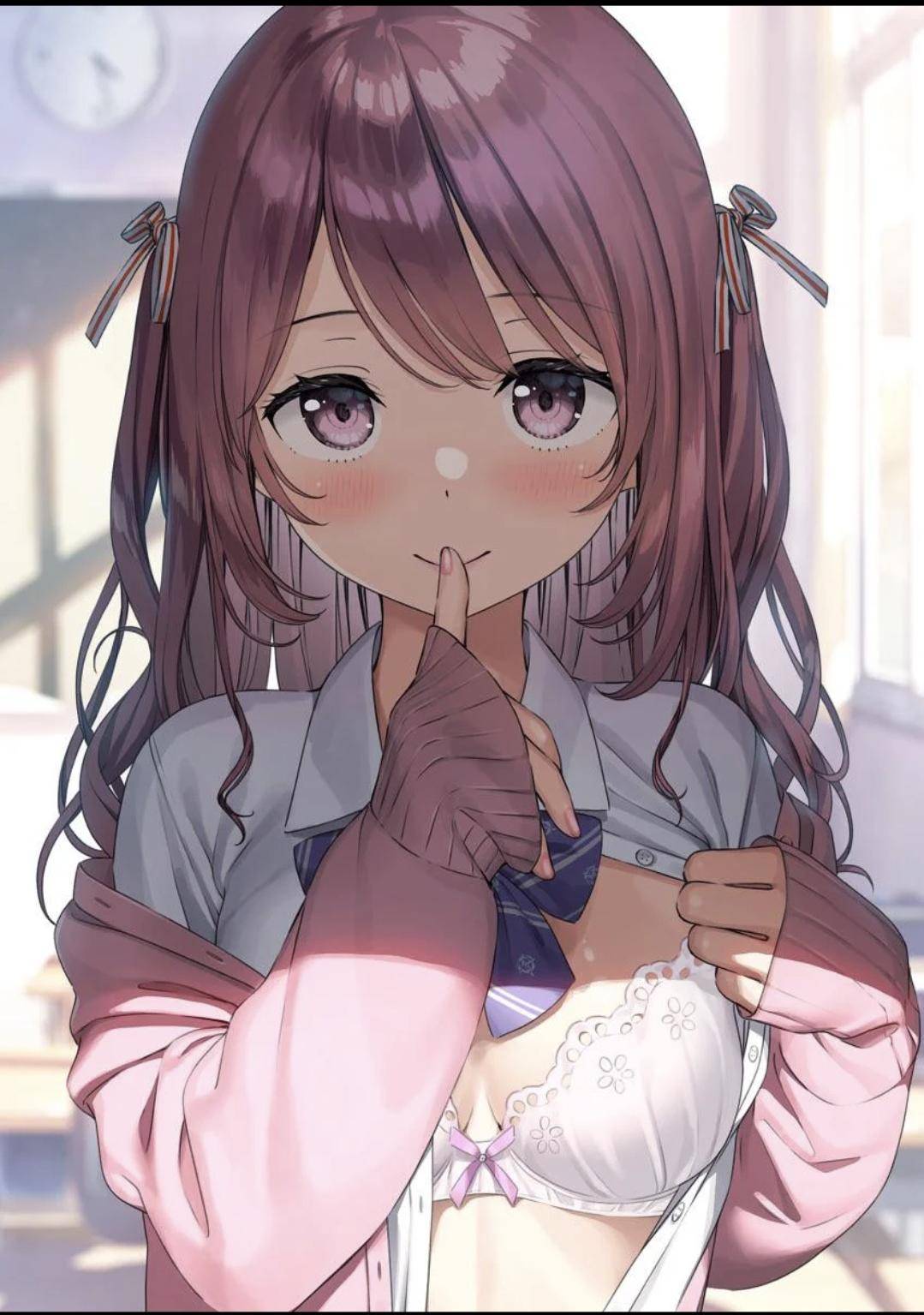 Just a quick peek | Scrolller