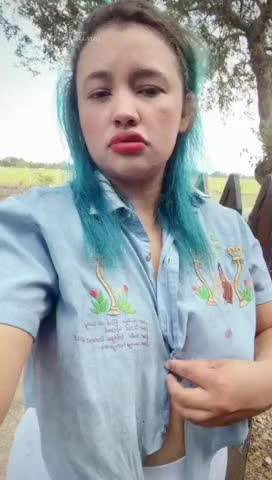 Just a simple top but with a nice surprise | Scrolller