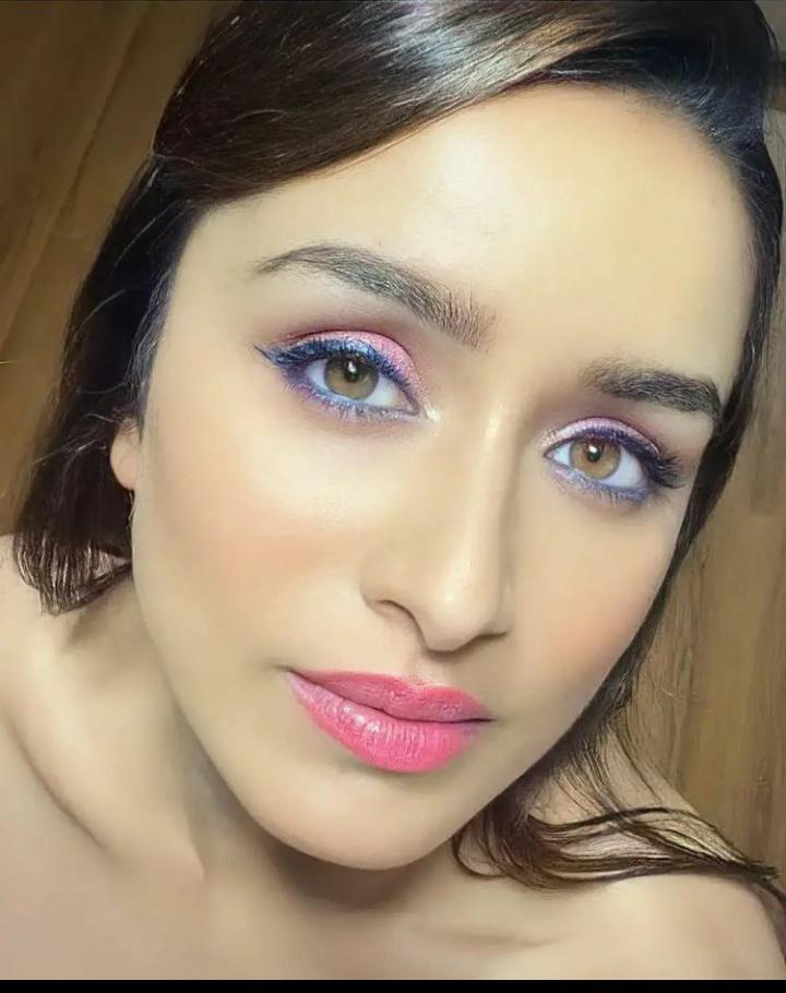 Just cumm all over Shraadas face | Scrolller