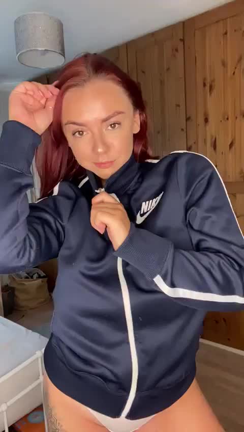 Just do it! Can you guess what ‘it’ is? 💕 [OC] | Scrolller