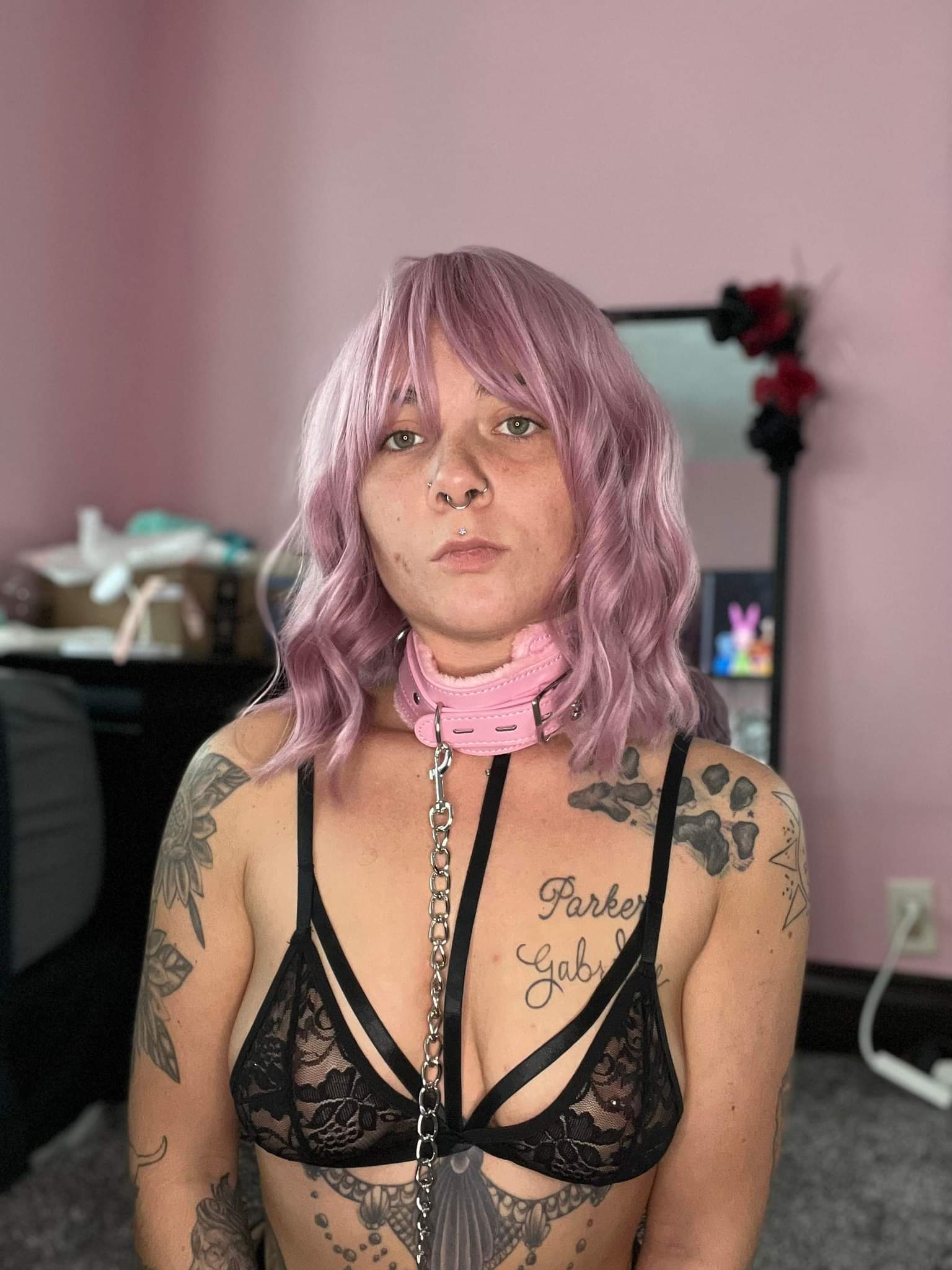 Just looking for attention right now | Scrolller