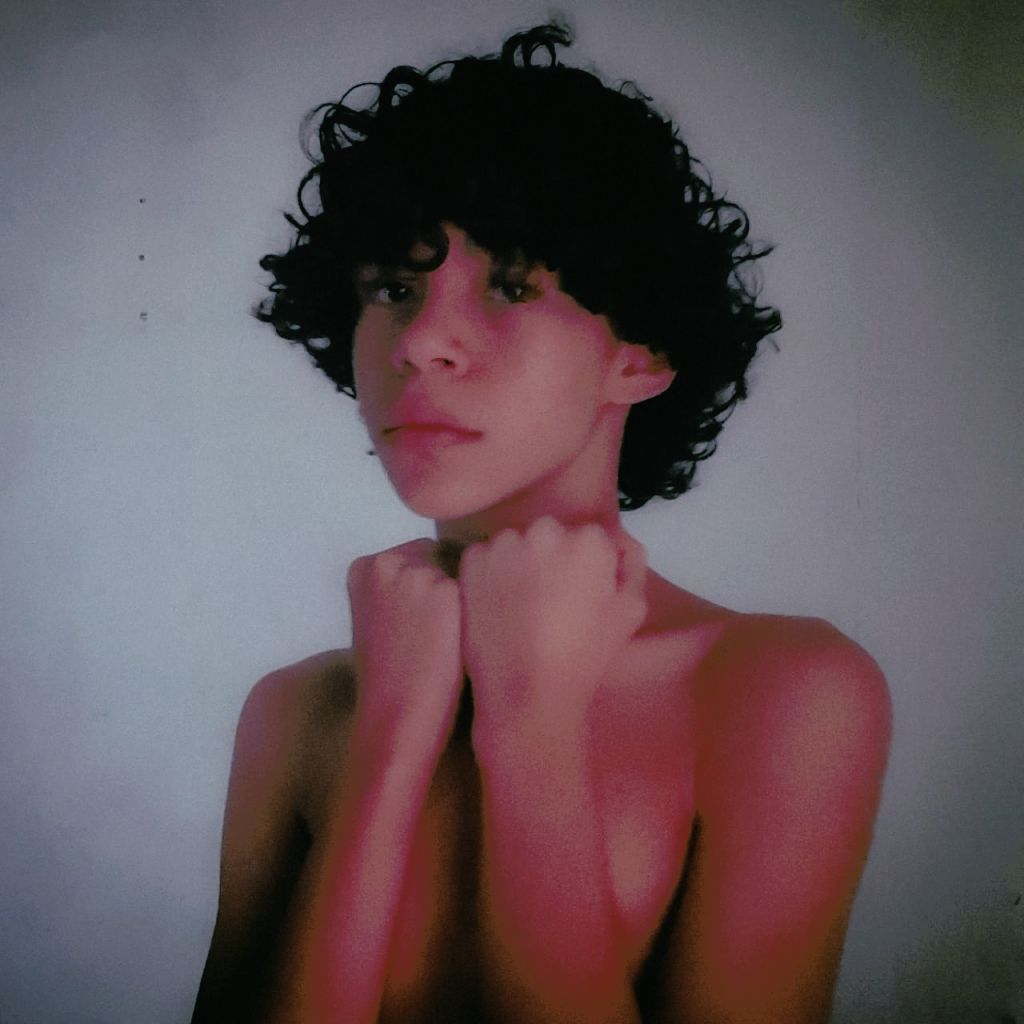 just posting one of my favorite selfies | Scrolller