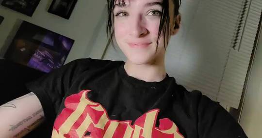 Can I be your favorite goth princess? | Scrolller