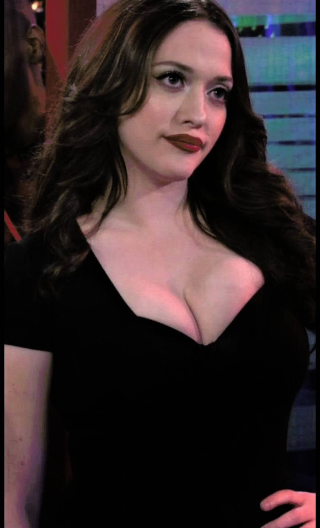 Kat Dennings in 2 Broke Girls(Season 2) | Scrolller