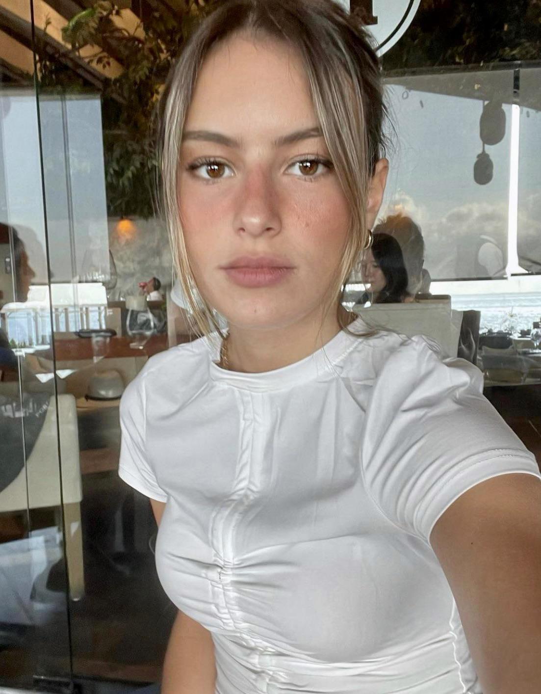 Katia Fialdini | Scrolller