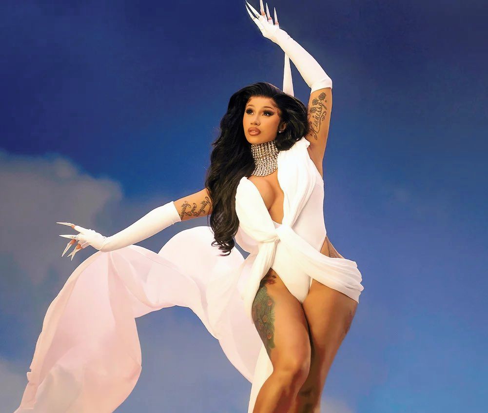 Keeps It Poppin | Scrolller