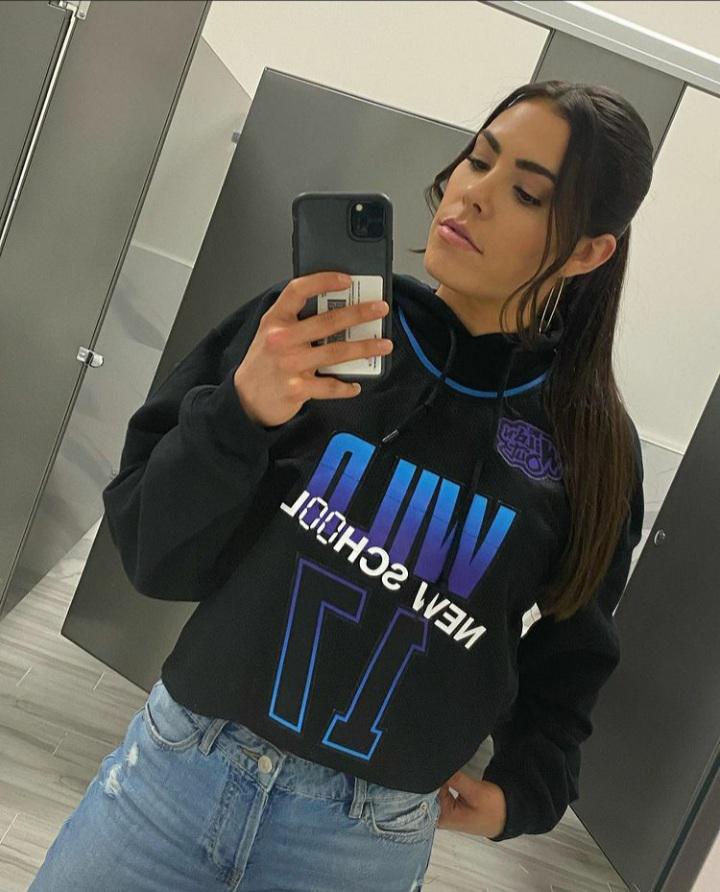 Kelsey Plum | Scrolller