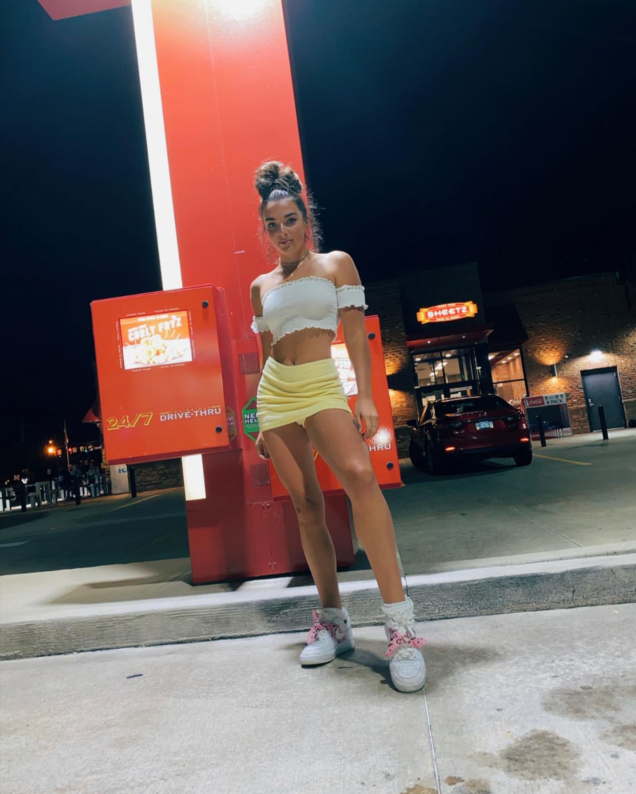 Kendall at the gas station | Scrolller