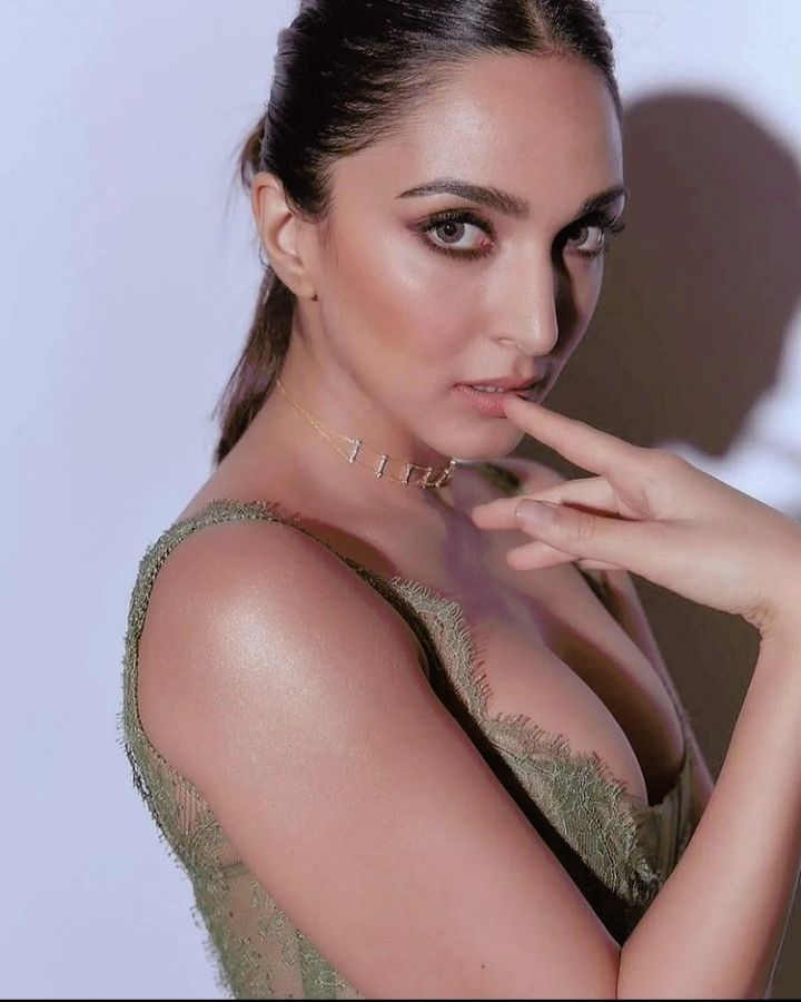 kiara Advani | Scrolller