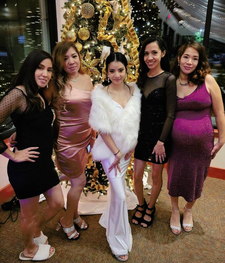 [Kik: JerkOffHelp] Who’s ur fav? | Scrolller