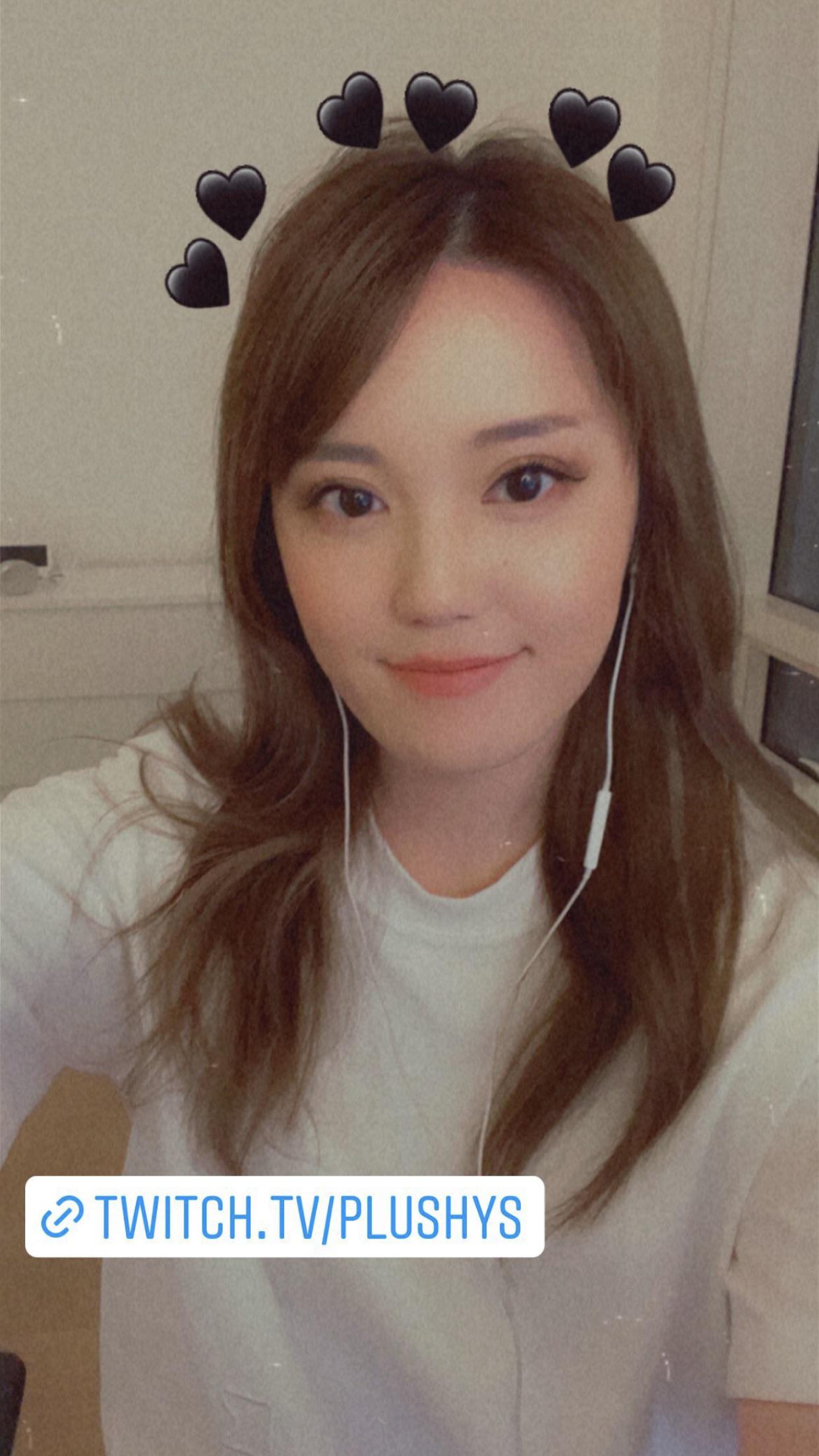 Kimi ️ | Scrolller