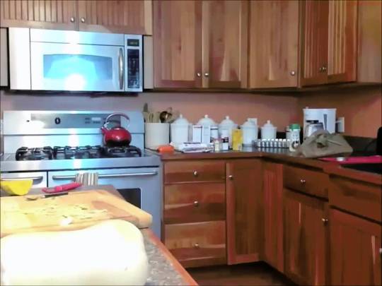 kitchen moon | Scrolller