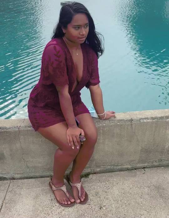 Late night snack for you 😛 [f] | Scrolller