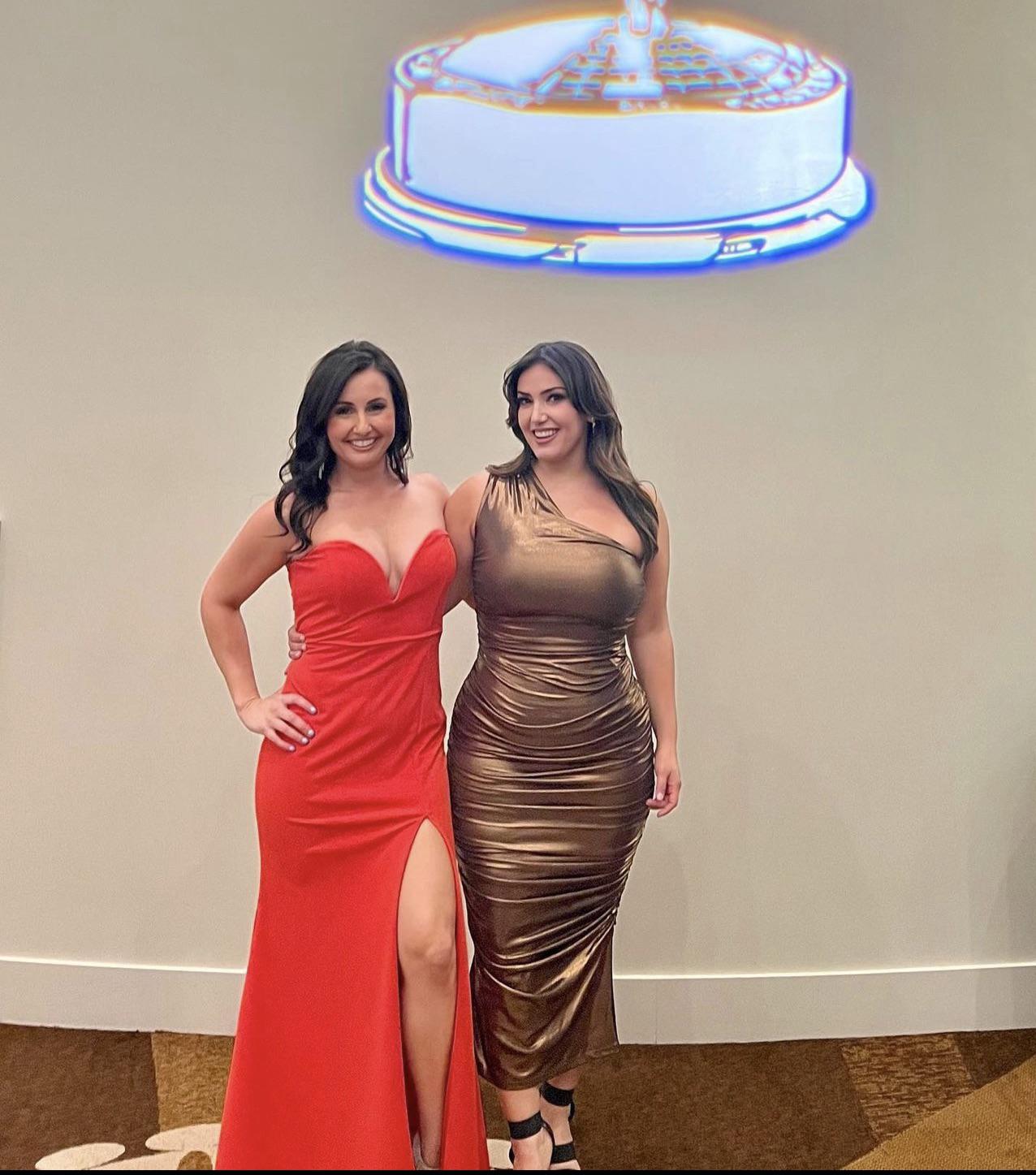 Left or right | Scrolller