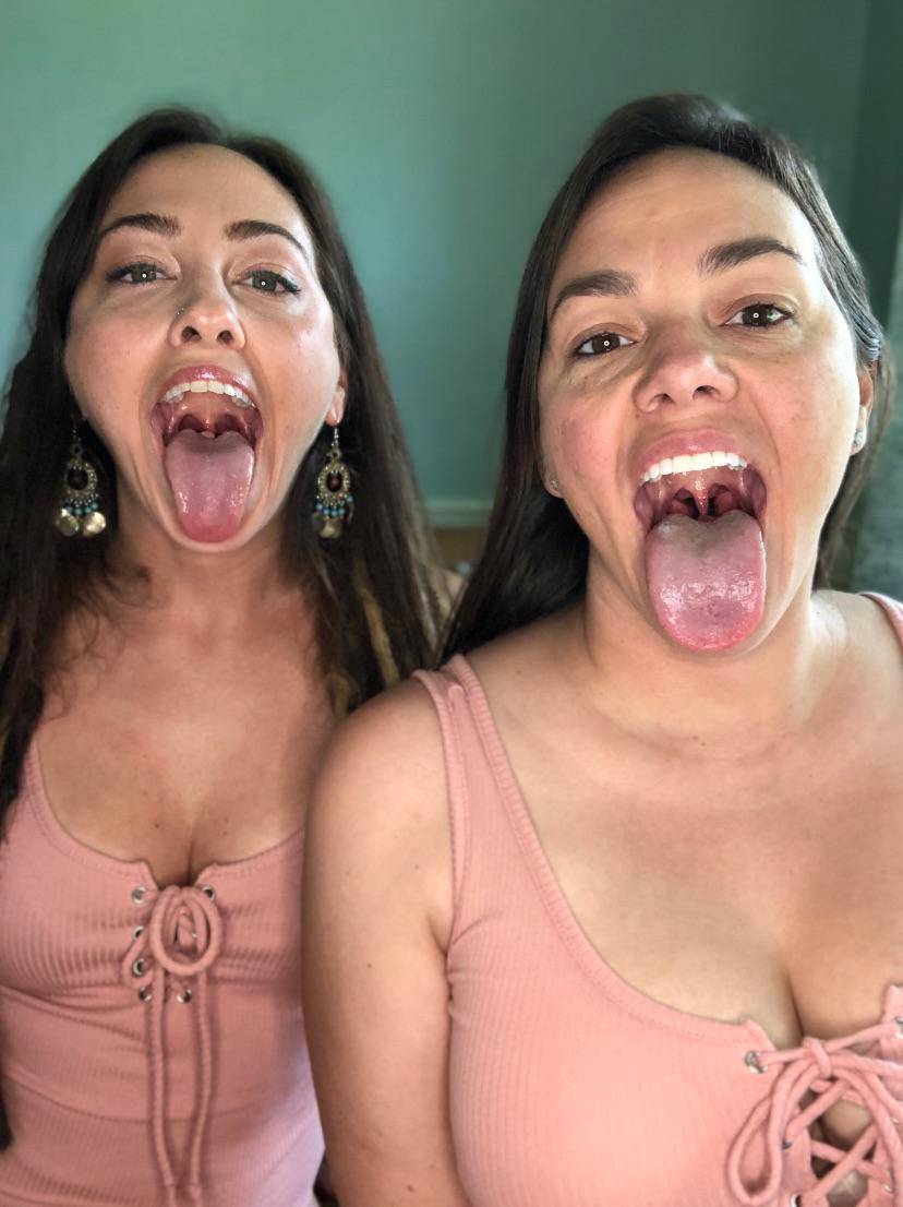 Left or right? | Scrolller