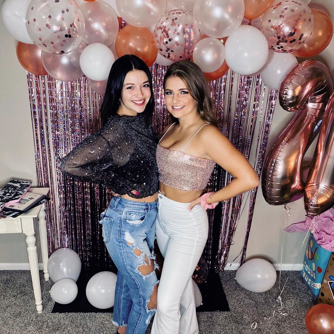 Left or Right? | Scrolller