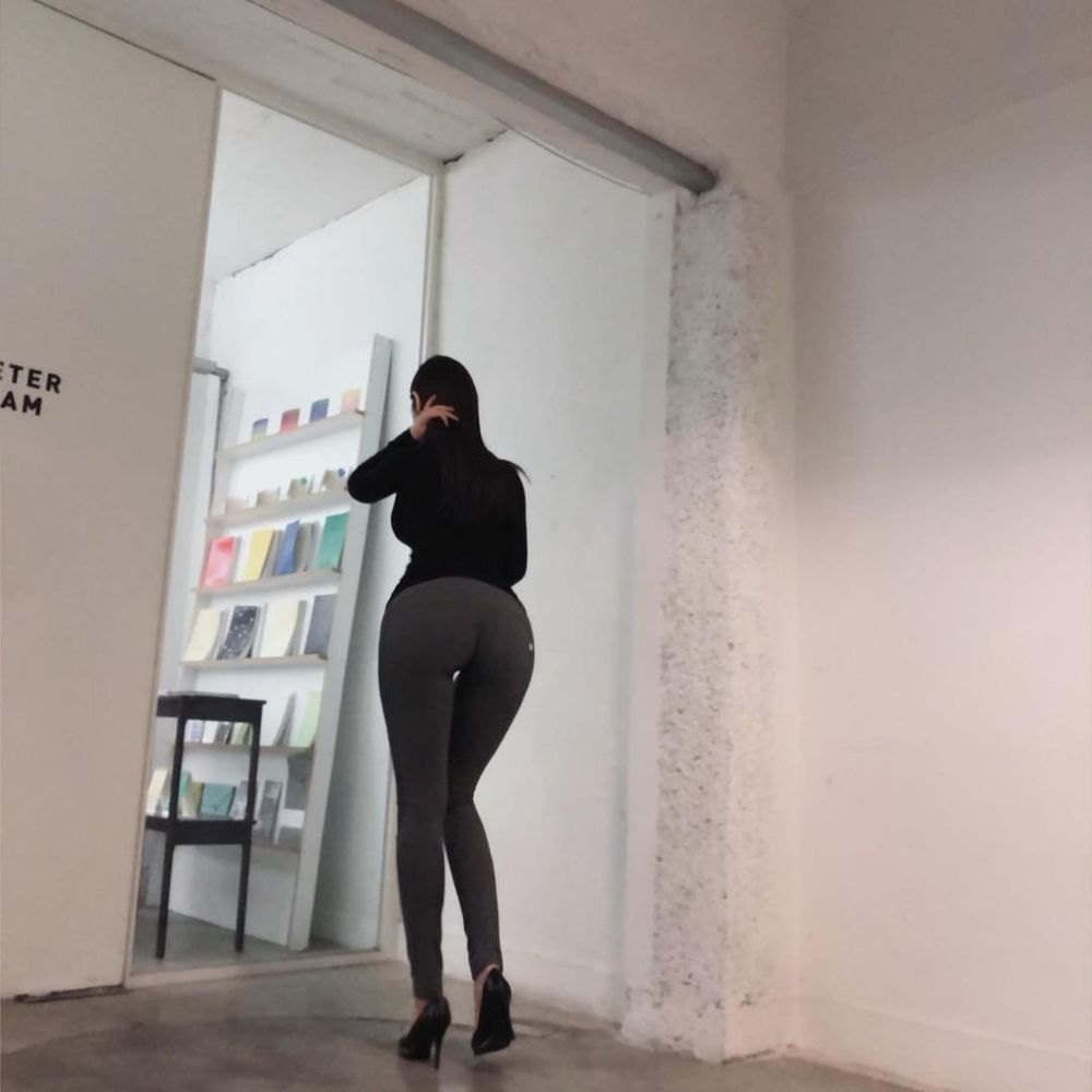 Leggings | Scrolller