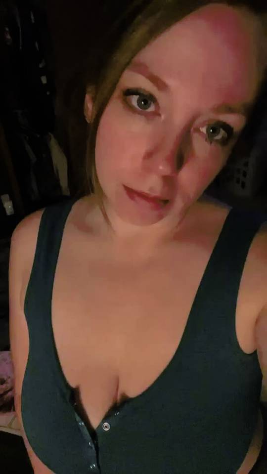 Let me convince you to come to bed | Scrolller