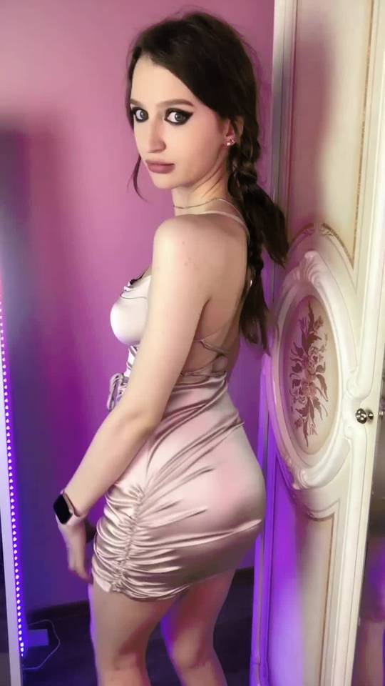 Let’s pretend that music is playing | Scrolller