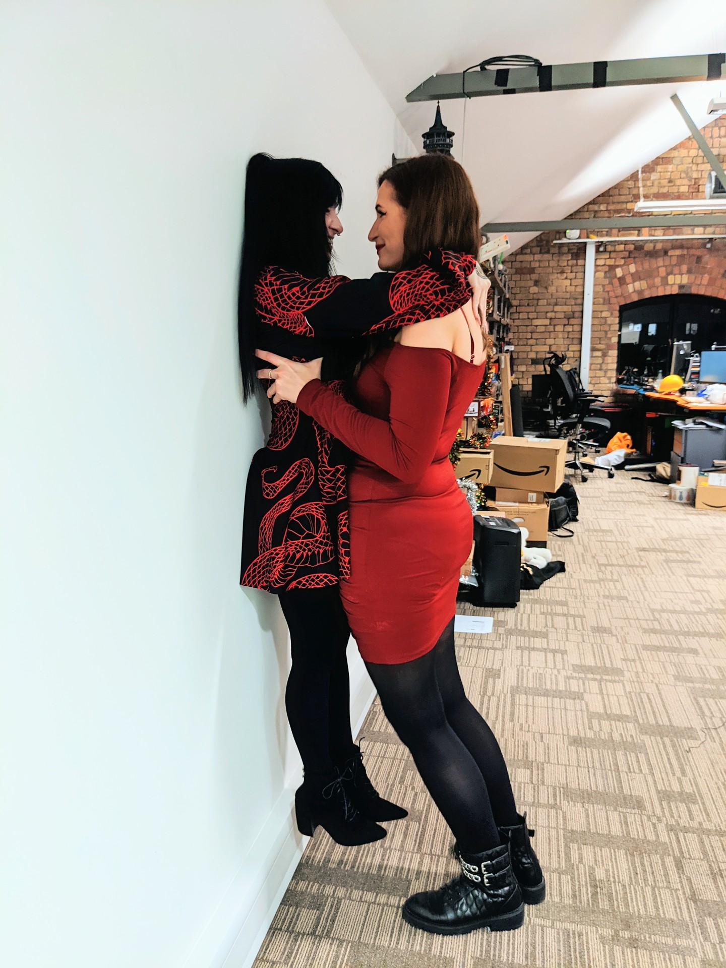 Lift Em'Up | Scrolller