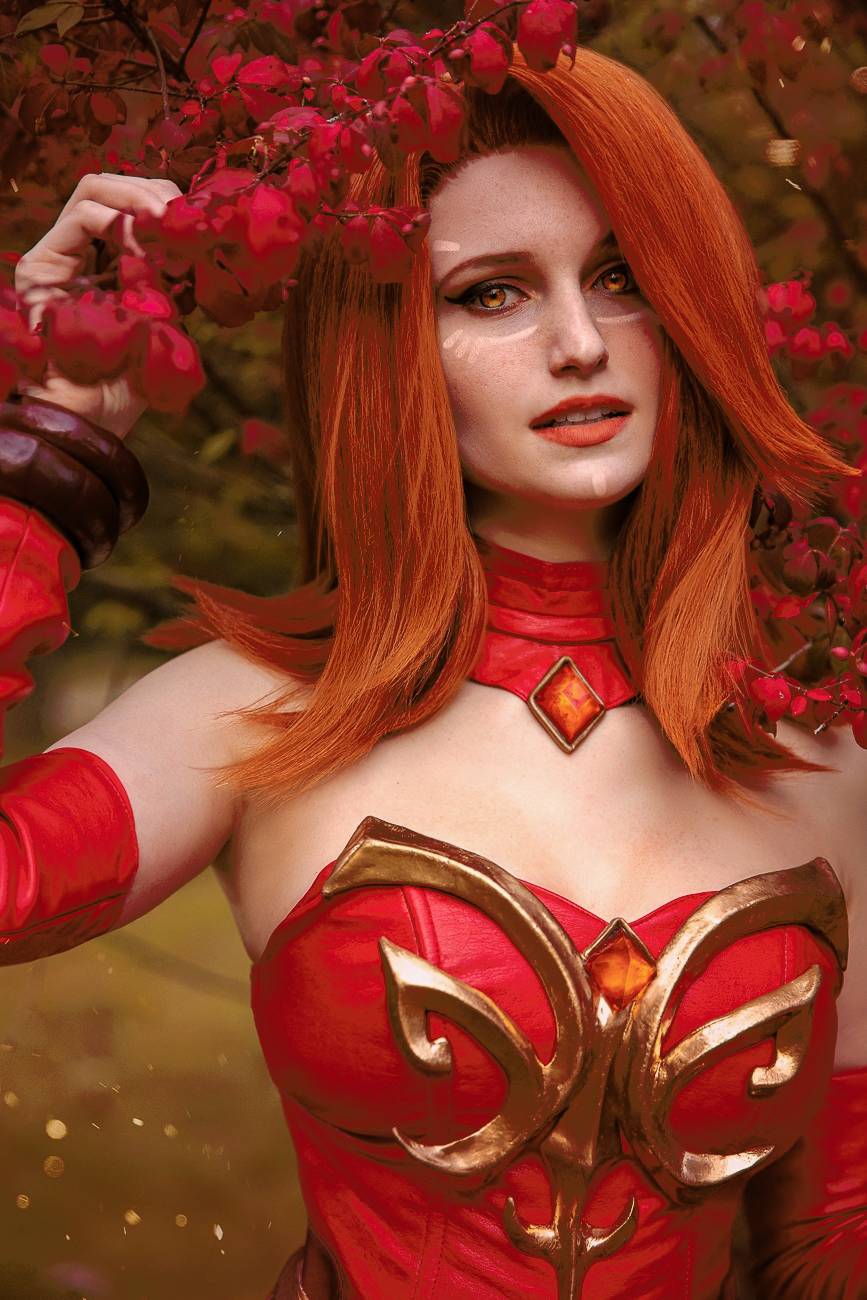 Lina Dota 2 Cosplay by Claire Sea | Scrolller