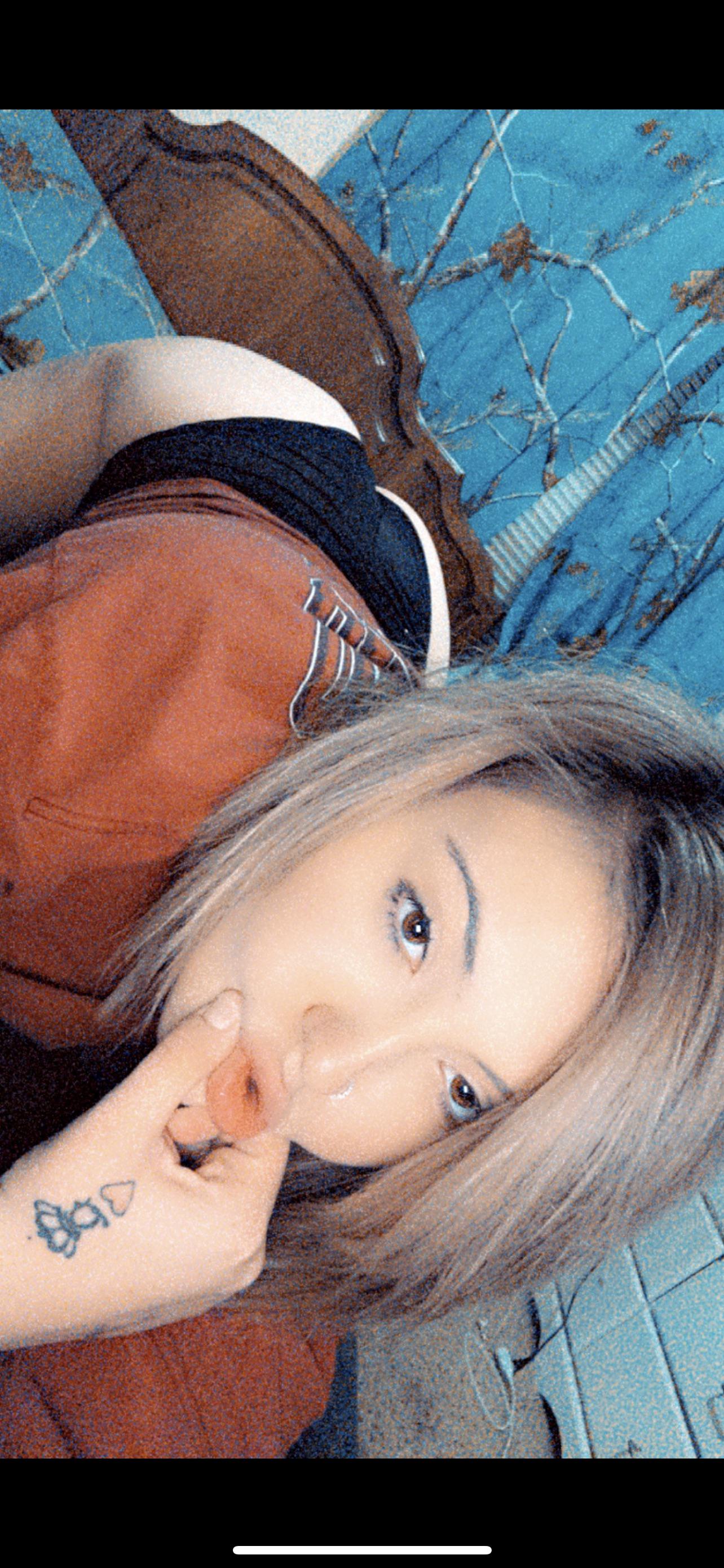 Link tree | Scrolller