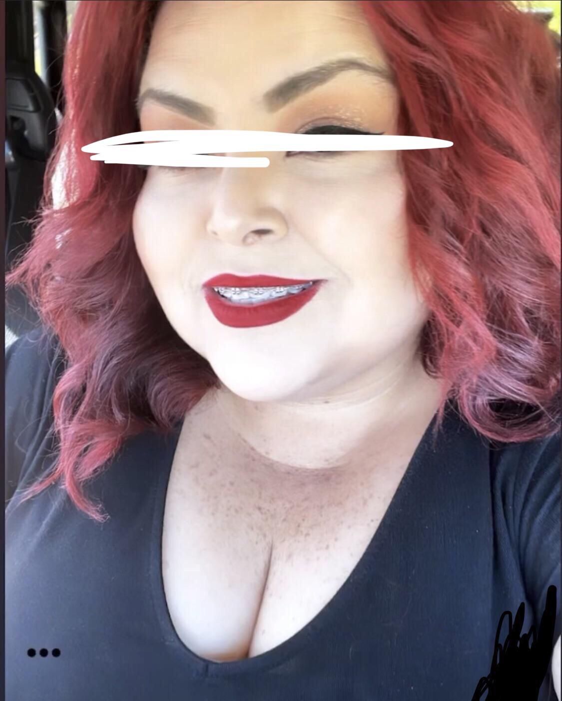 Lmk trade my hot mom😏 | Scrolller