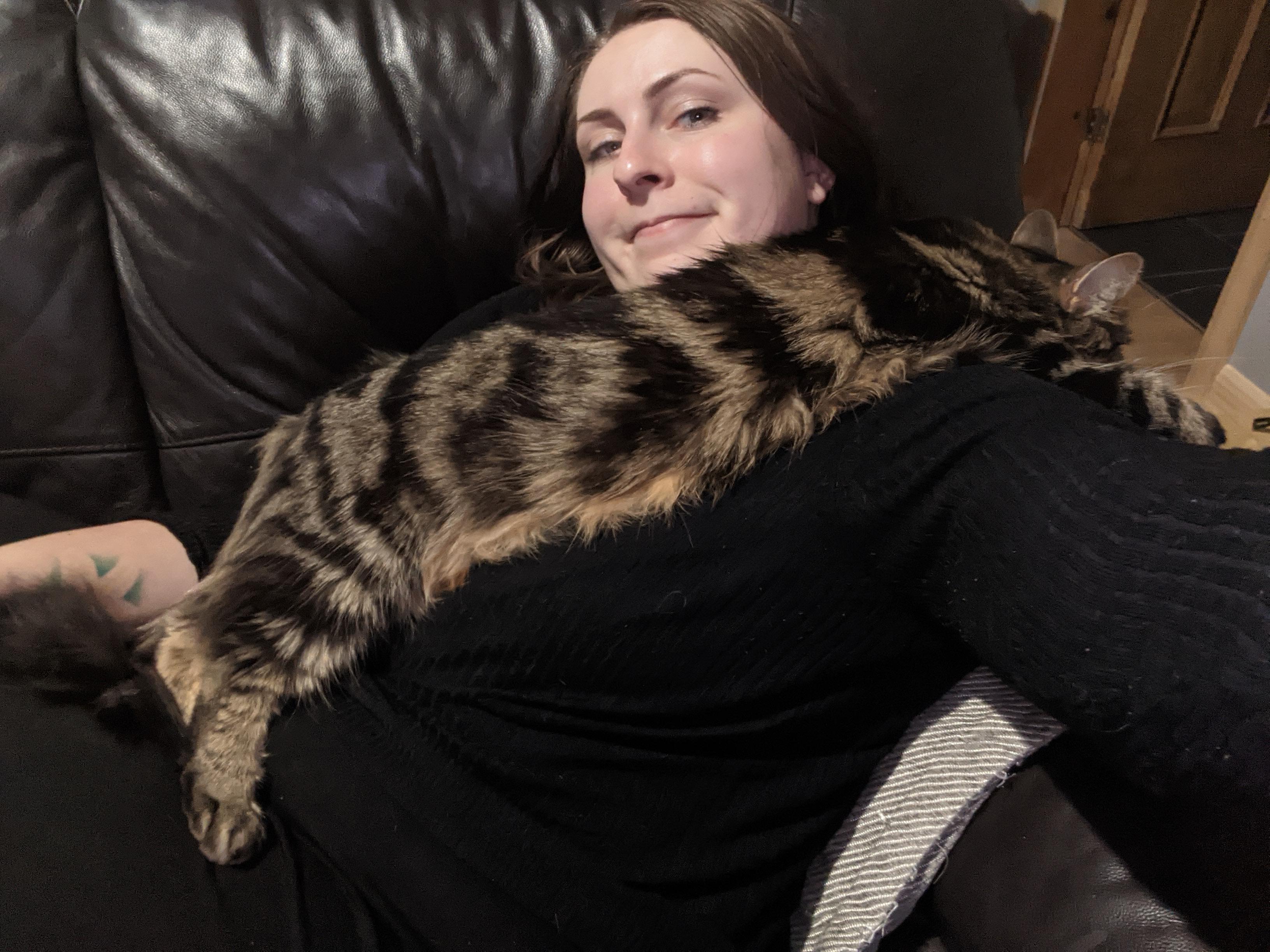 Long snuggles | Scrolller