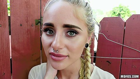 looking Beautiful (Public Pickups Scene) | Scrolller