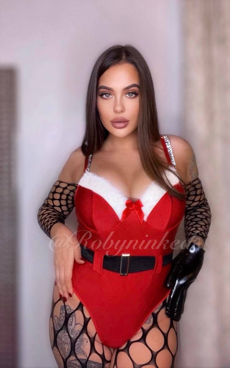 Looking for a new dom? | Scrolller