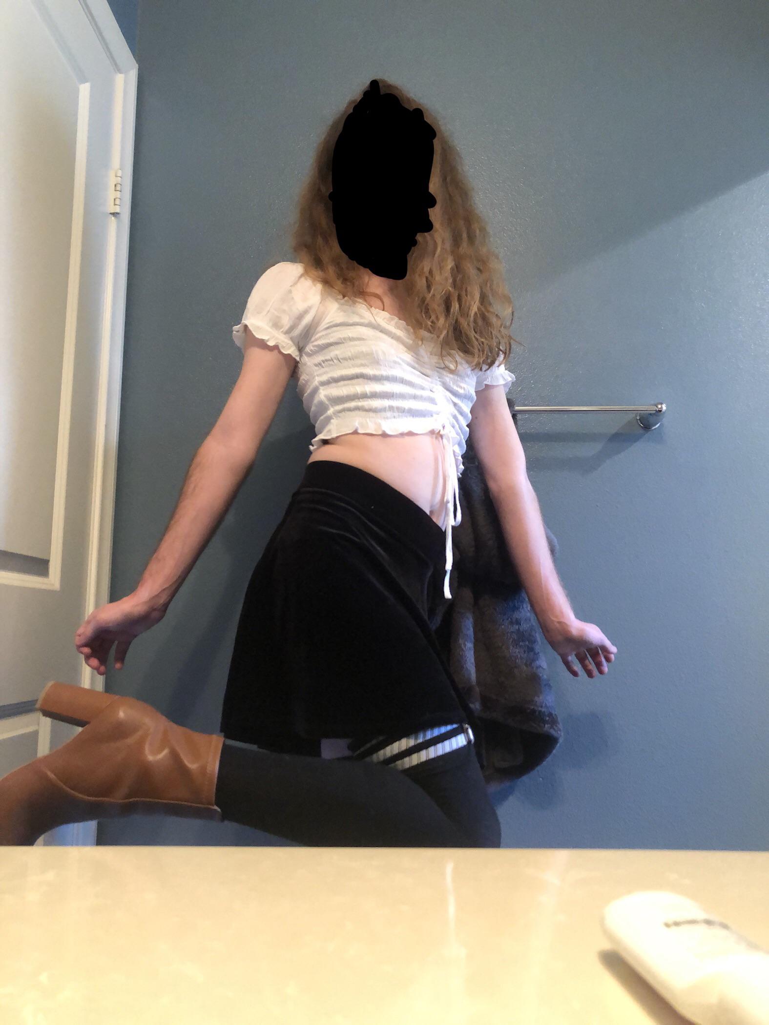 Looking to replace all my clothes with pink kawaii and Lolita clothes :3 | Scrolller