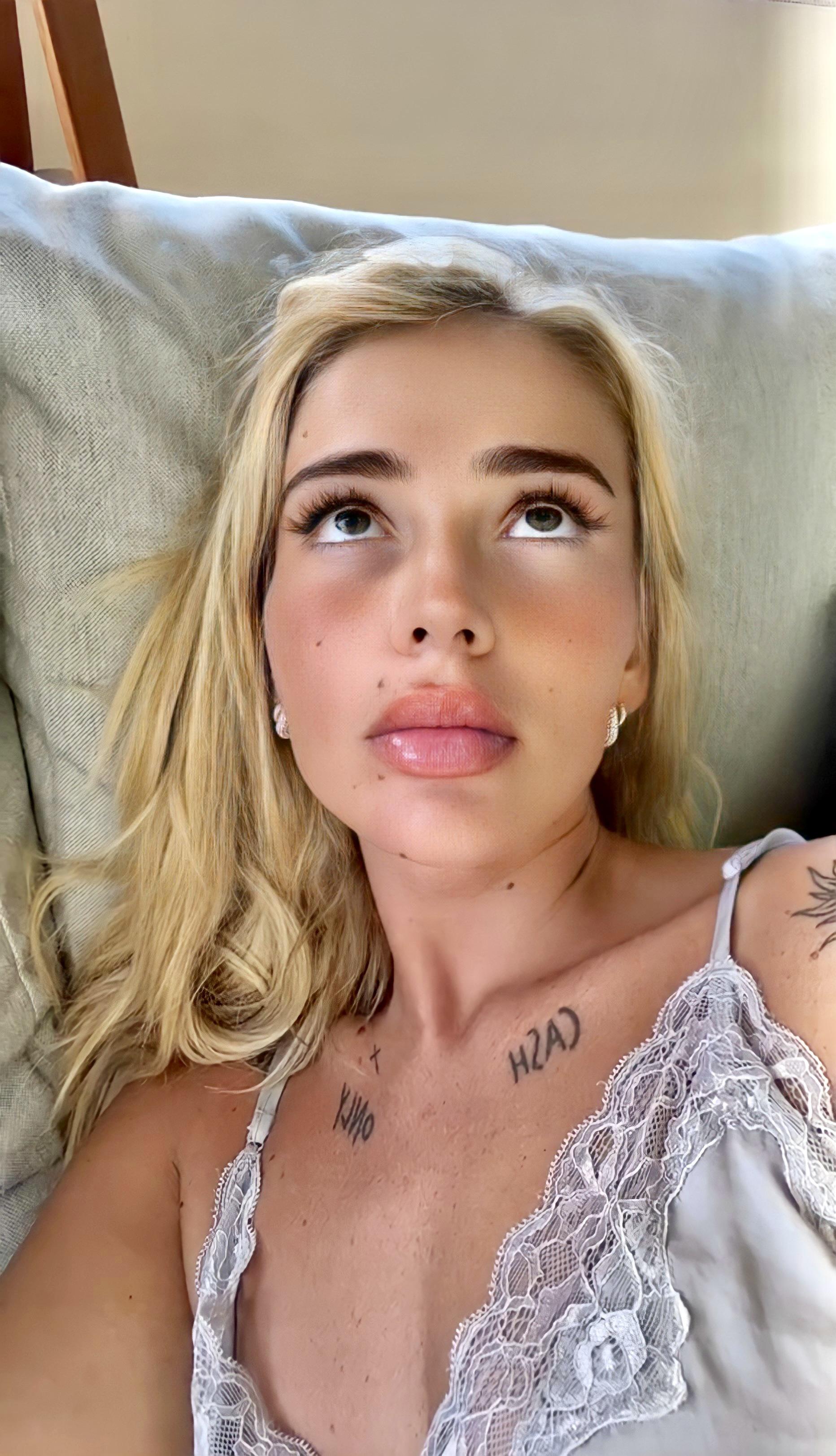 Loredana Zefi | Scrolller