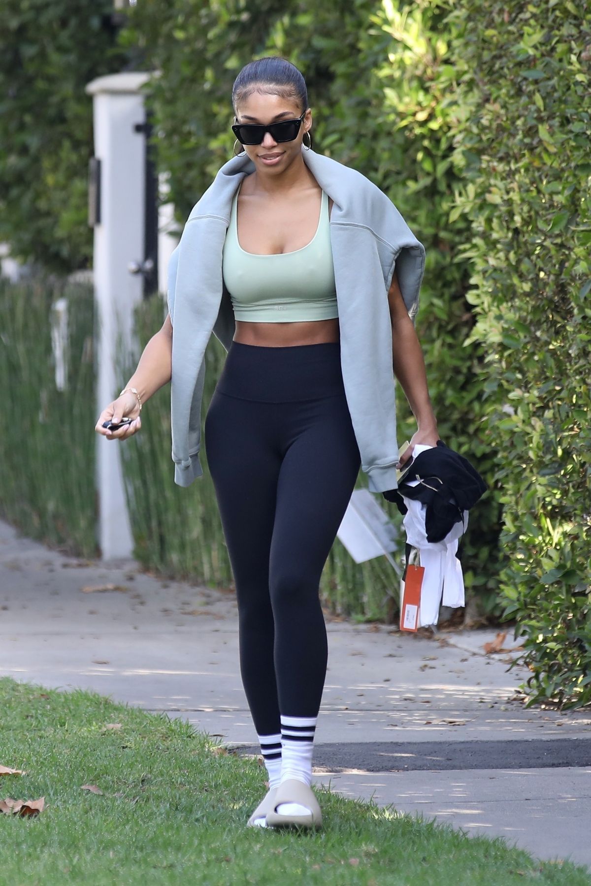 Lori Harvey | Scrolller