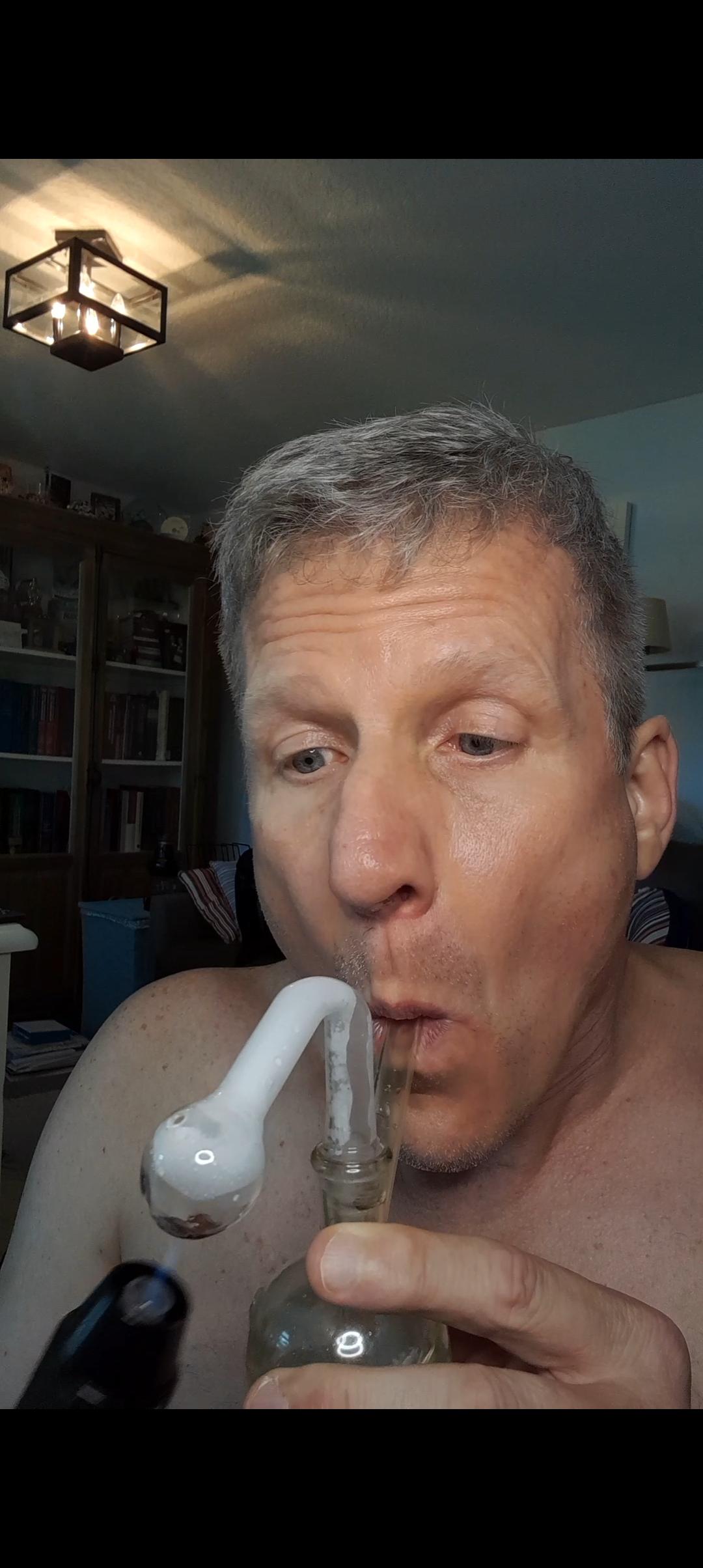 love blowing clouds | Scrolller