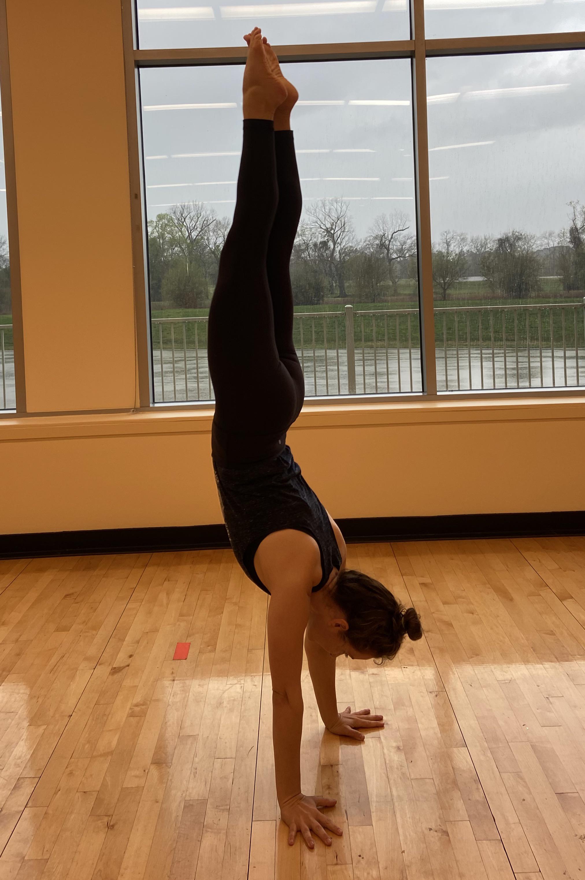 Love doing handstands after class 🤸🏻‍♀️ | Scrolller