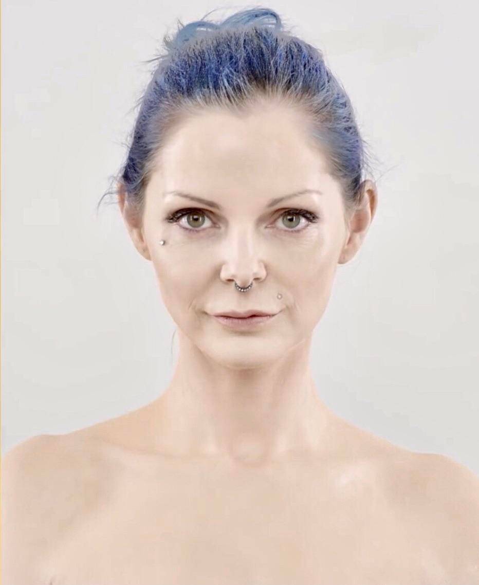 Love her without makeup | Scrolller