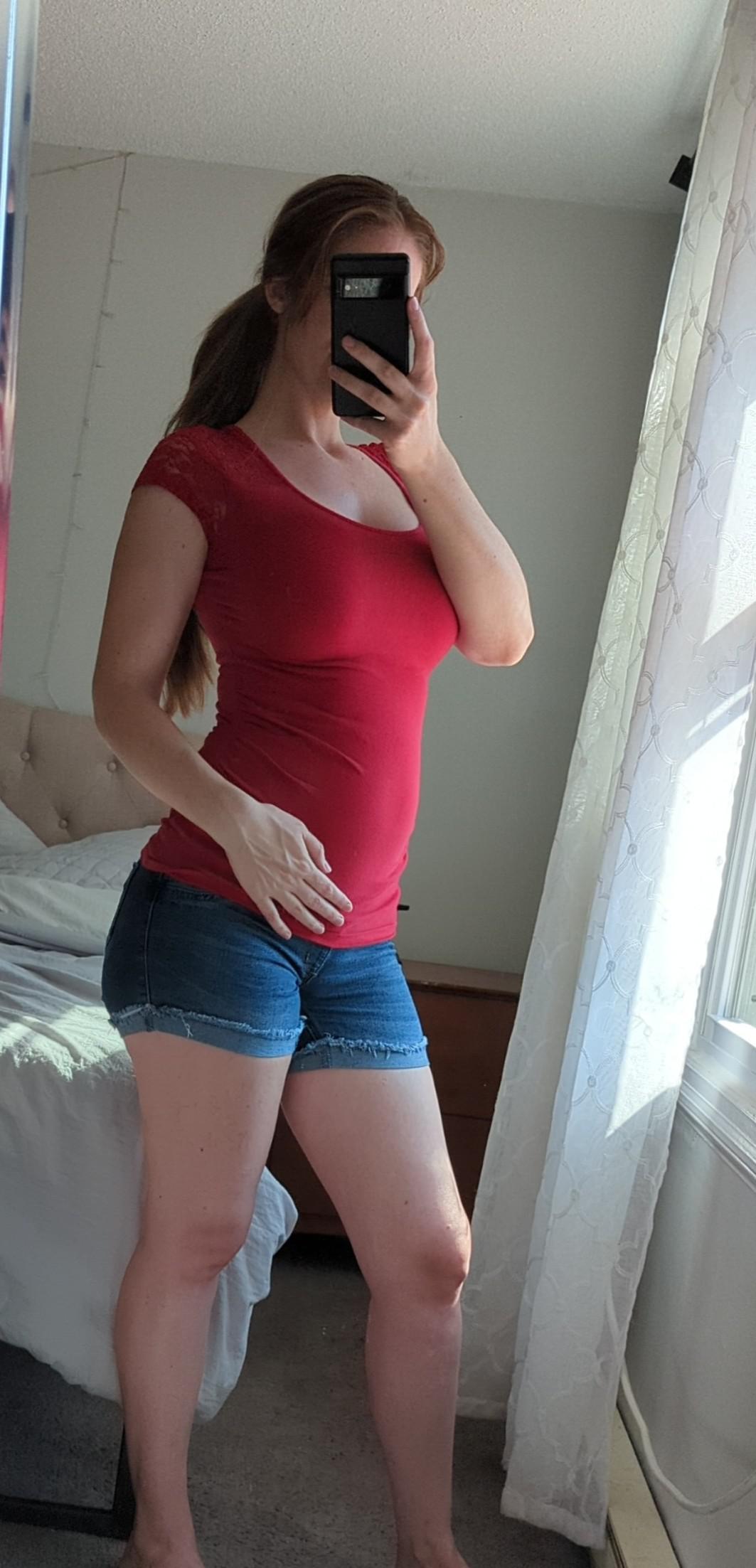 loving my new bump 😊 17 weeks today | Scrolller