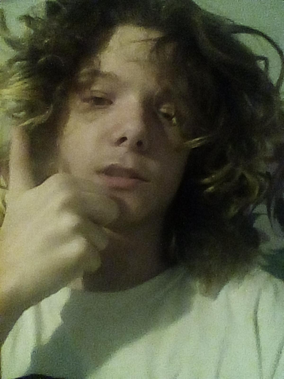 [m15] people say my hair makes me look like a girl is this true | Scrolller