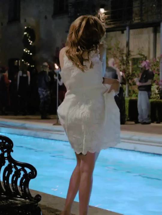 Maggie Grace Has A Gorgeous Butt Scrolller
