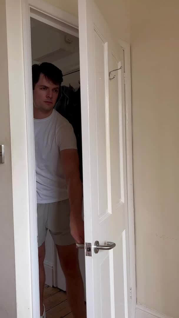 Make yourself at home… 😉 | Scrolller