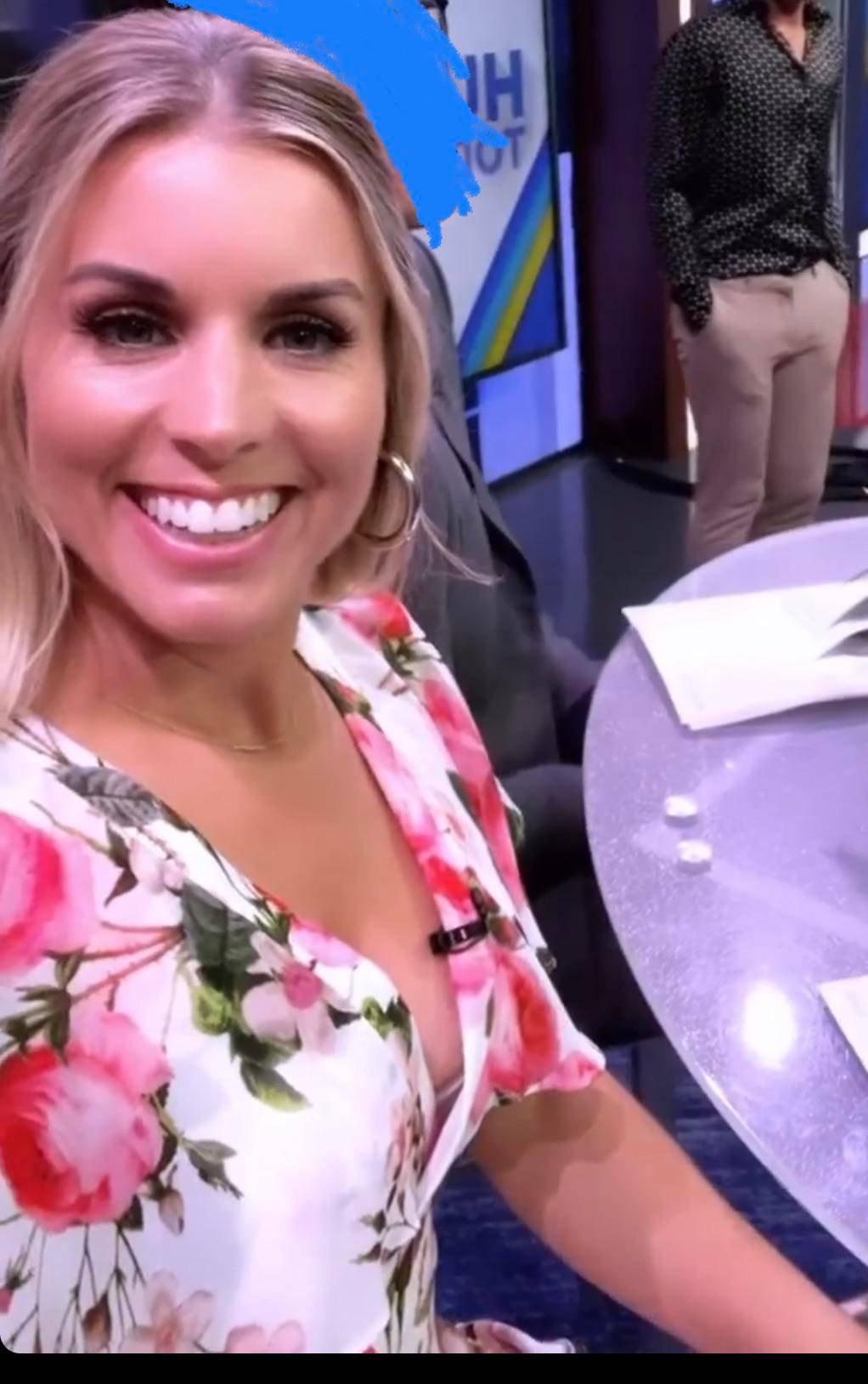 Maria Sansone Bra Peeking Out | Scrolller