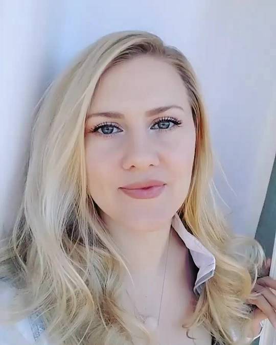 Maria Viktorovna | Scrolller