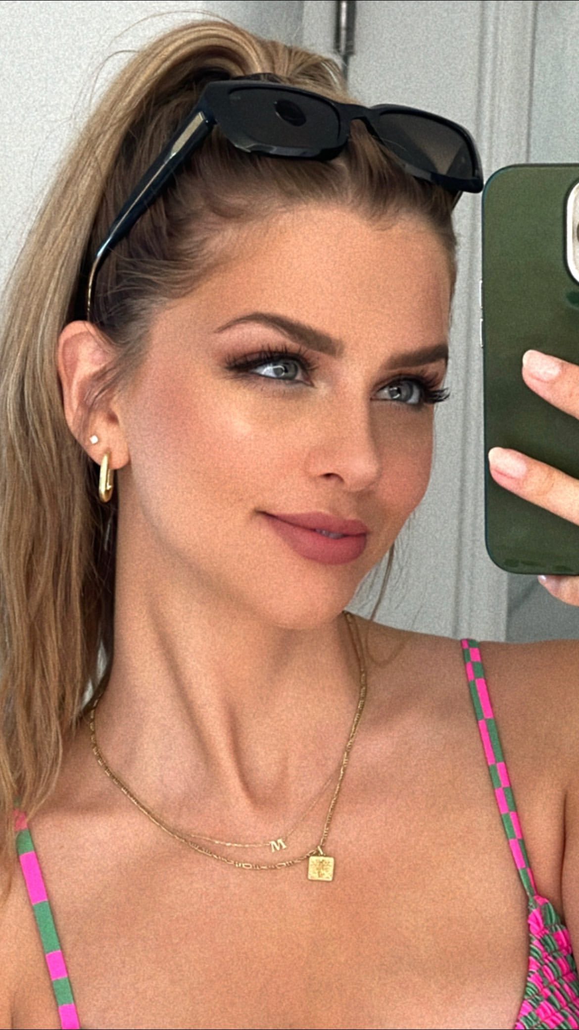 Marina Laswick Marooshk 2022 10 31 Scrolller