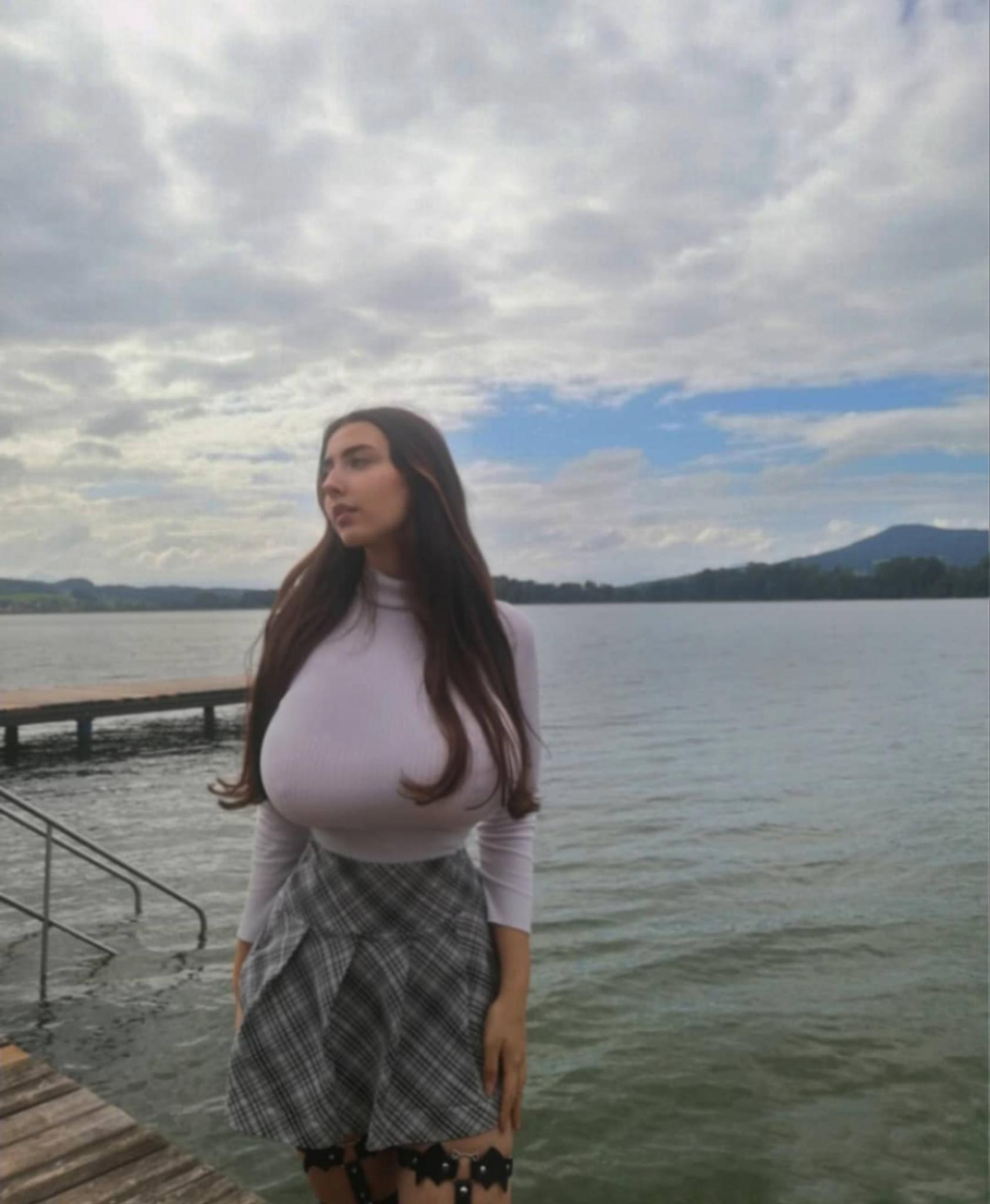 Massive And Slim Scrolller