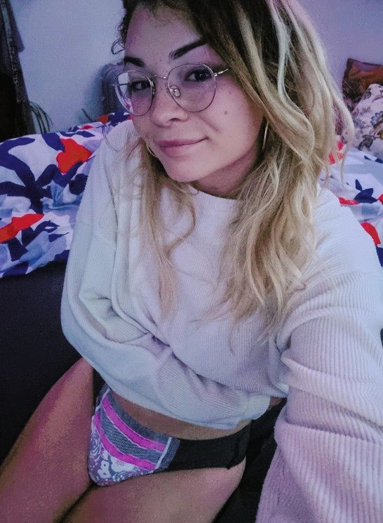 Maybe you could help me to change my diaper ? | Scrolller