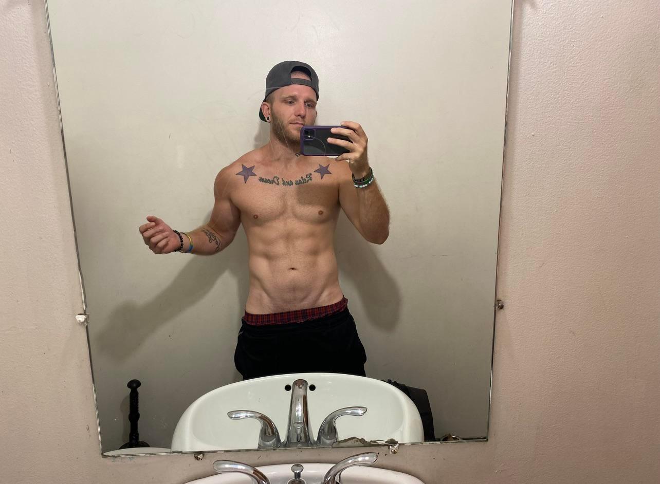 Meet me in 5?! | Scrolller