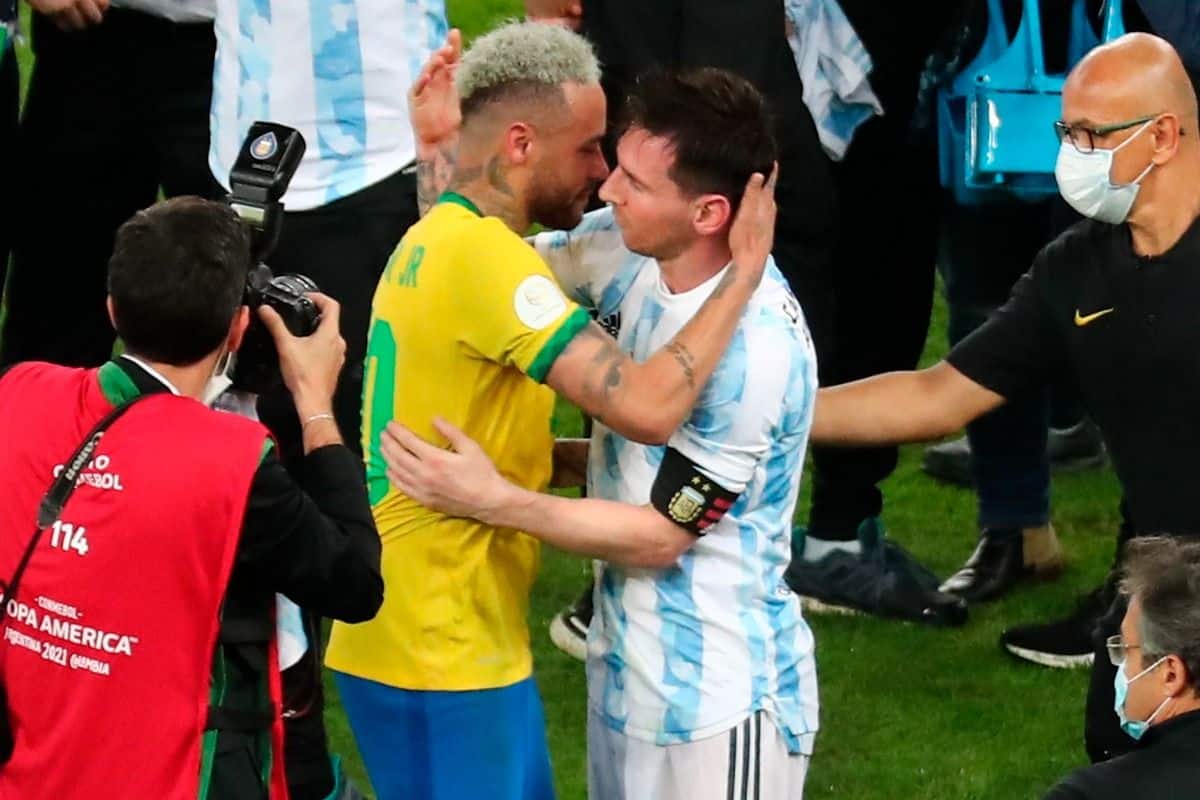 Messi and Neymar 😍 | Scrolller