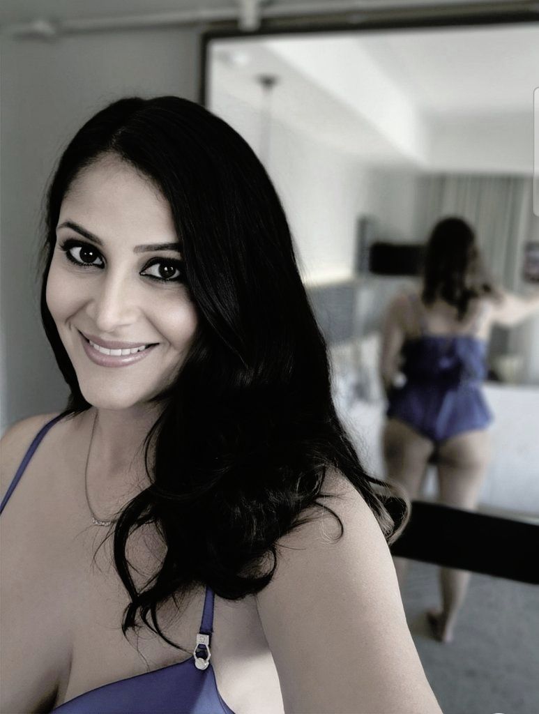 mirror mirror | Scrolller