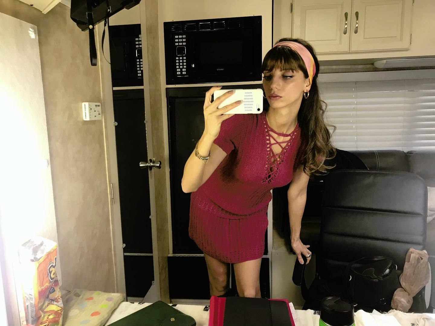 Mirror Selfie | Scrolller